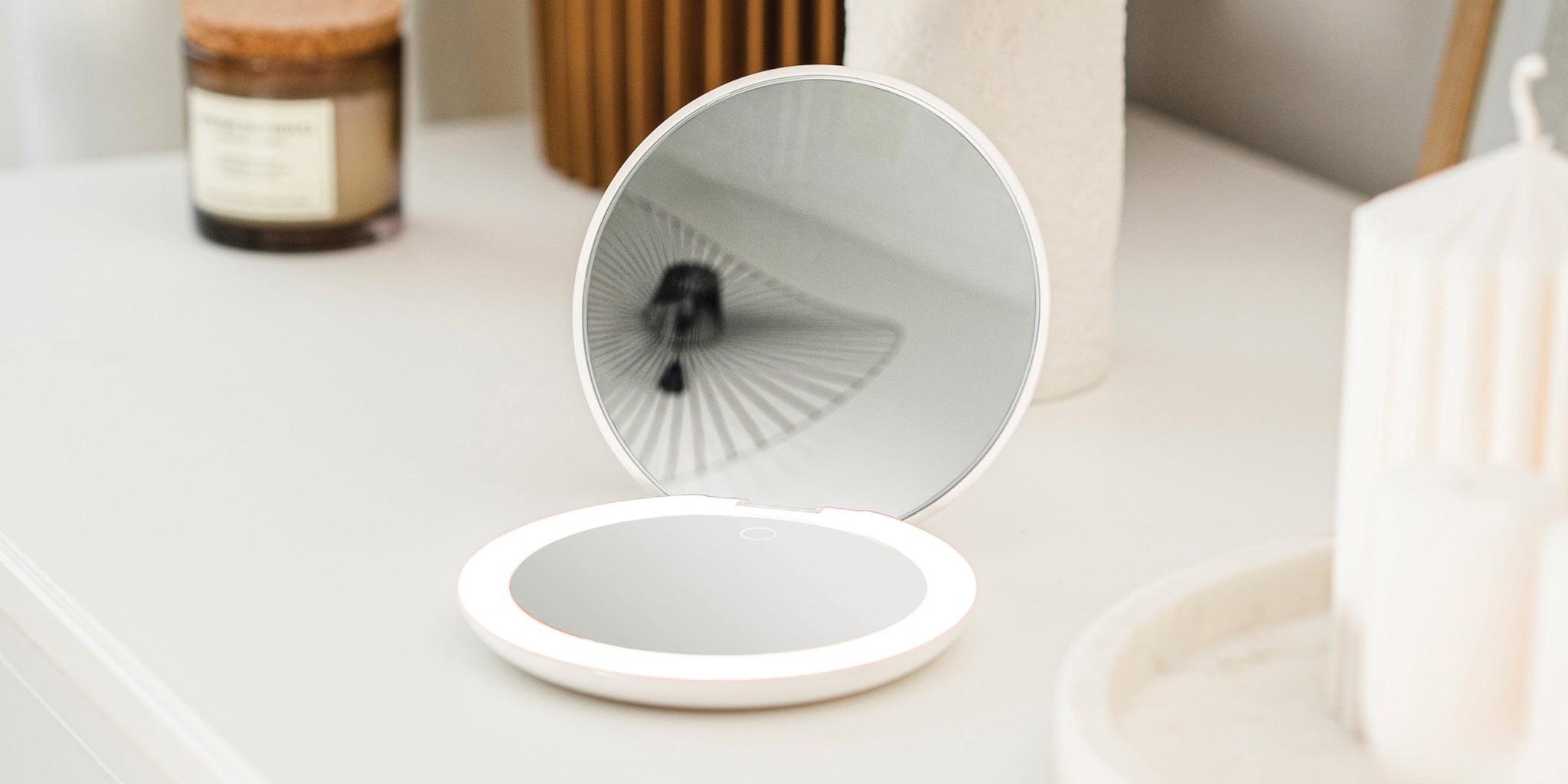 How to Set Up: LED Compact Mirror